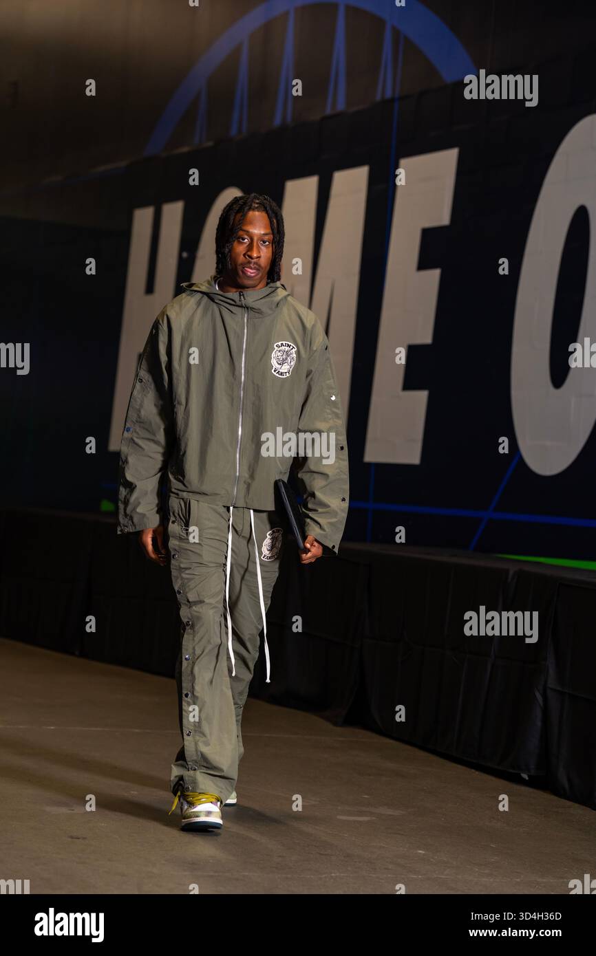 Seattle Seahawks wide receiver Ricky White III (86) arrives before an ...