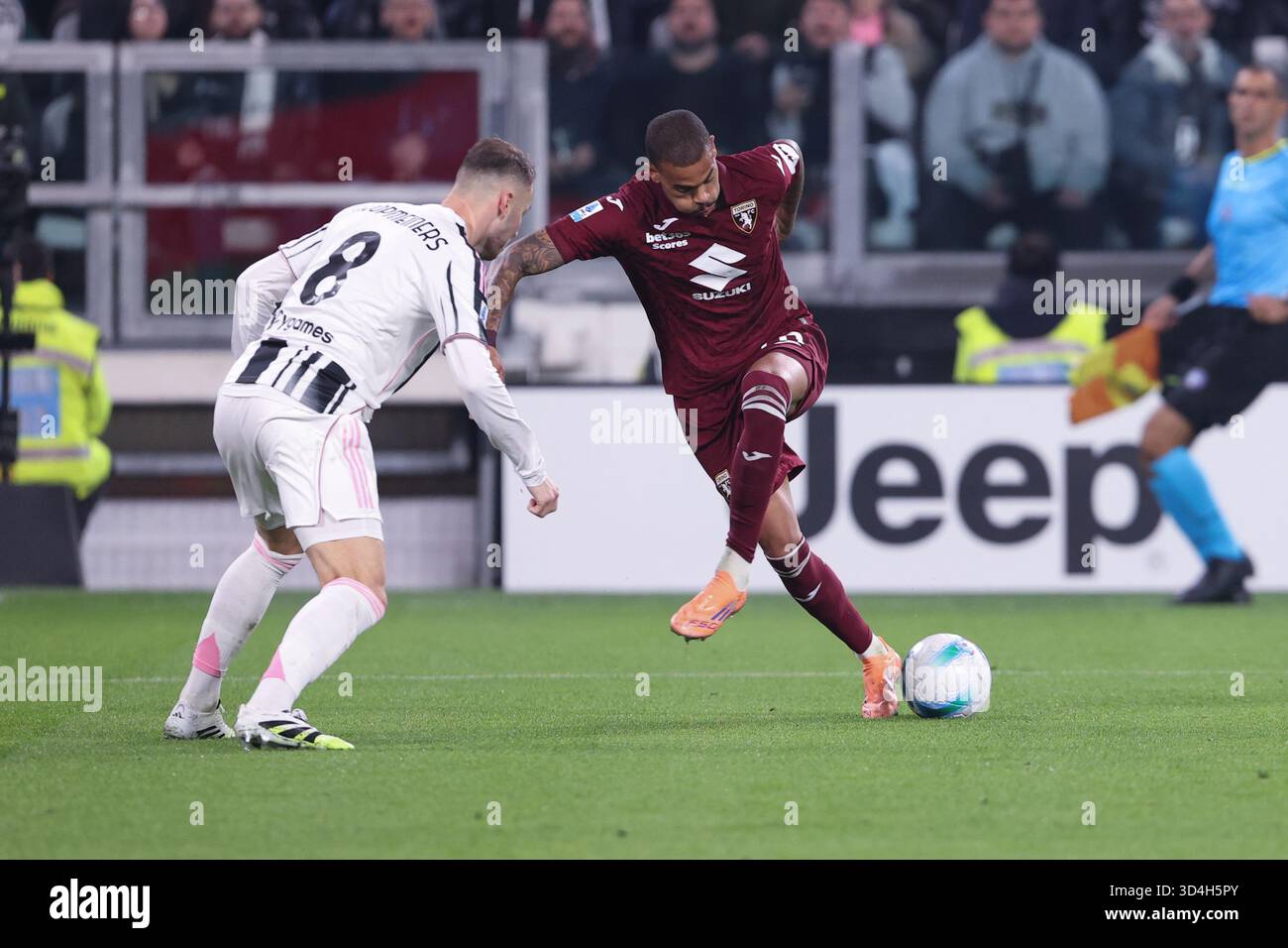 TURIN, ITALY - NOVEMBER 8: Cyril Ngonge of Torino FC during the Serie A ...