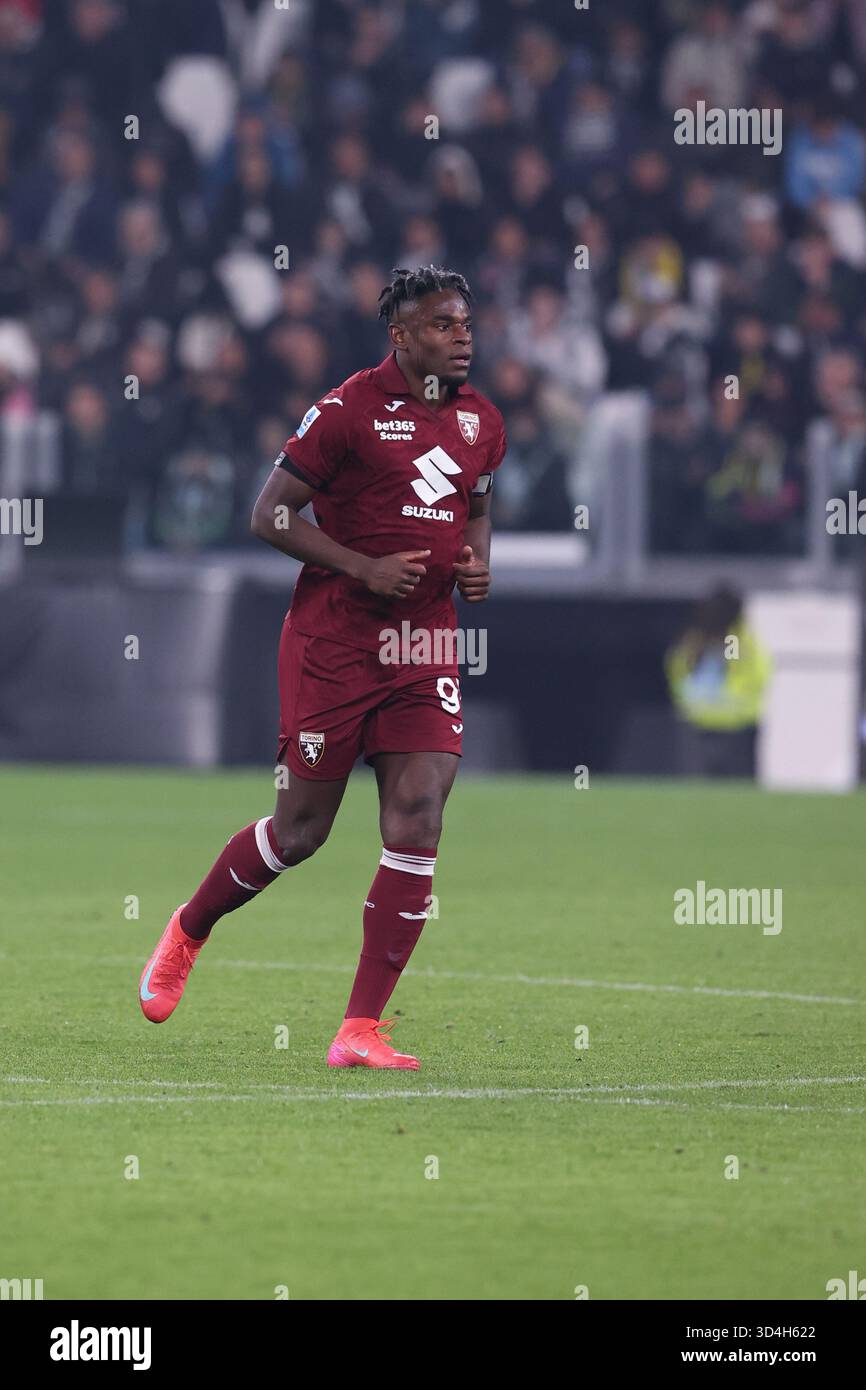 TURIN, ITALY - NOVEMBER 8: Duvan Zapata of Torino FC during the Serie A ...