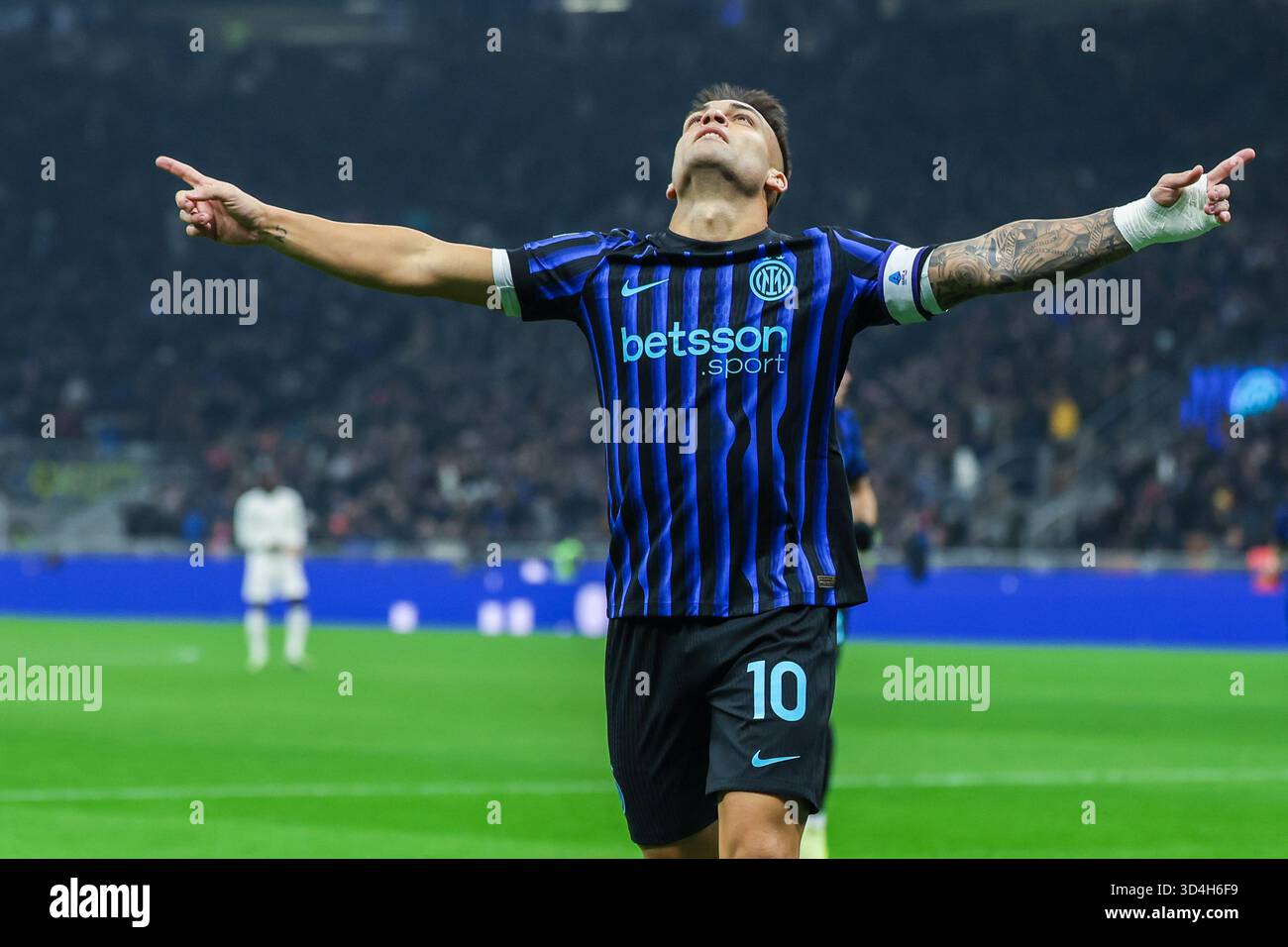 Lautaro Martinez of FC Internazionale celebrates after scoring a goal ...