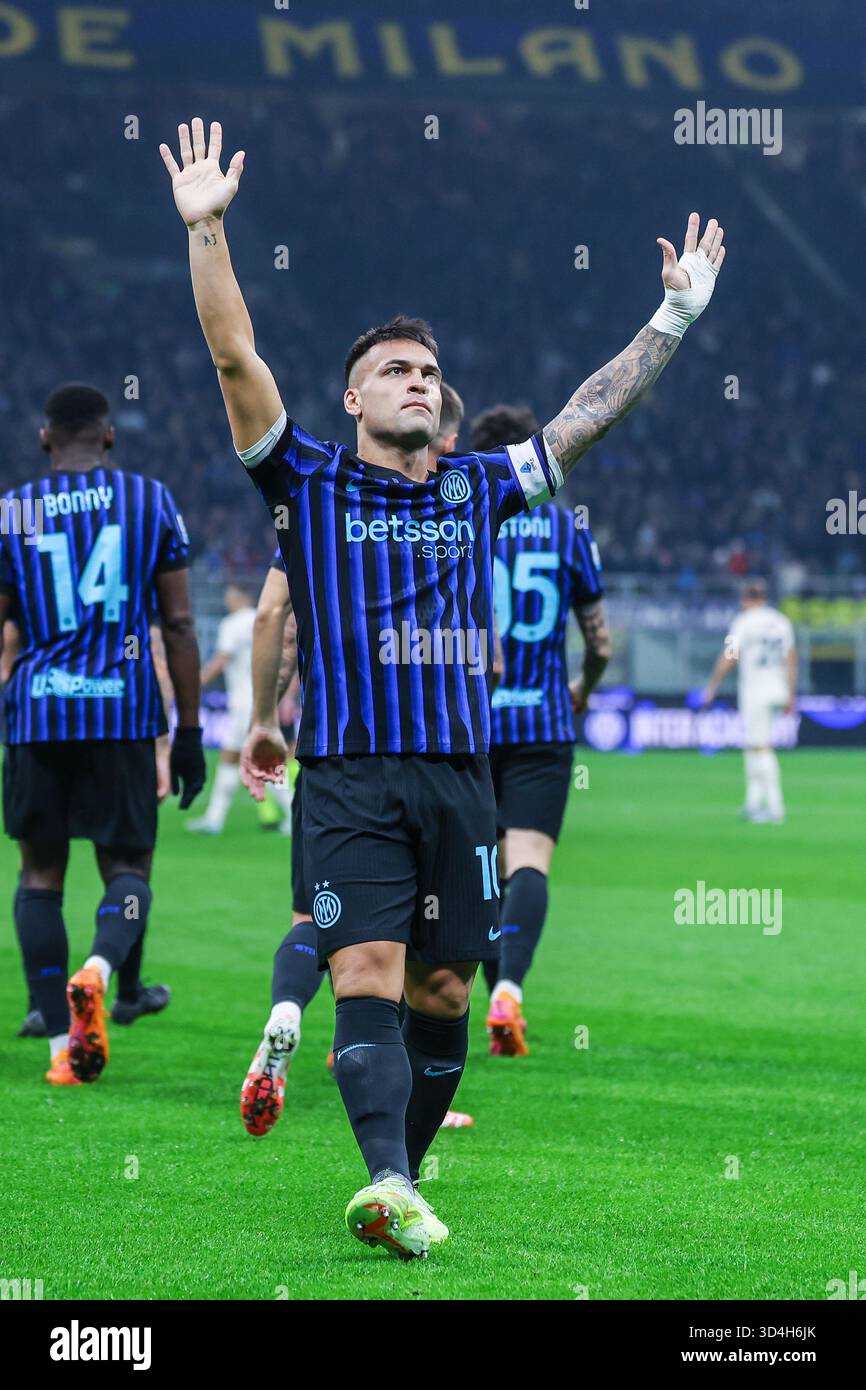 Lautaro Martinez of FC Internazionale celebrates after scoring a goal ...