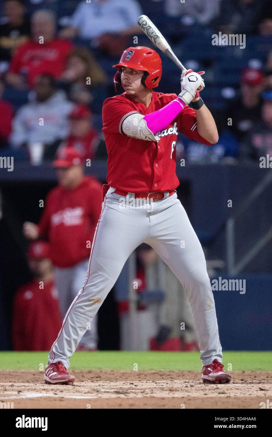 Dalton Bargo (6) of the NC State Wolfpack at bat during an NCAA ...