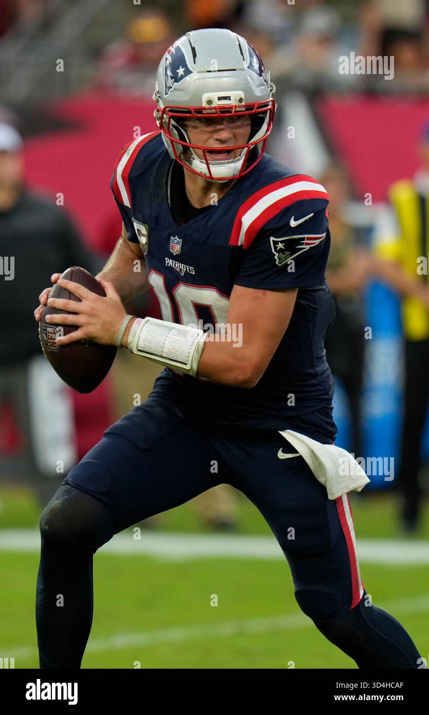 New England Patriots quarterback Drake Maye (10) against the Tampa Bay ...