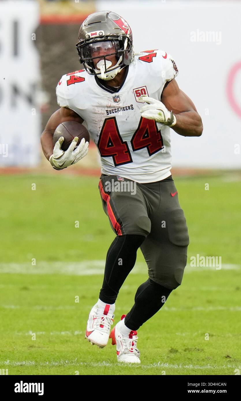 Tampa Bay Buccaneers running back Sean Tucker (44) against the New ...