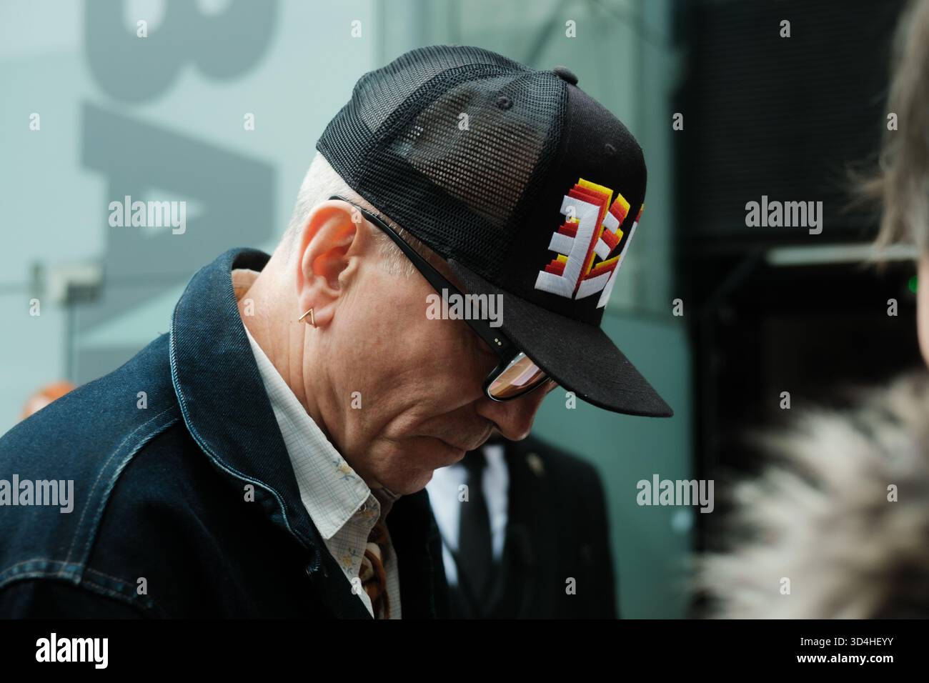 Daniel Day-Lewis greets fans at the BFI London Film Festival 2025 ...