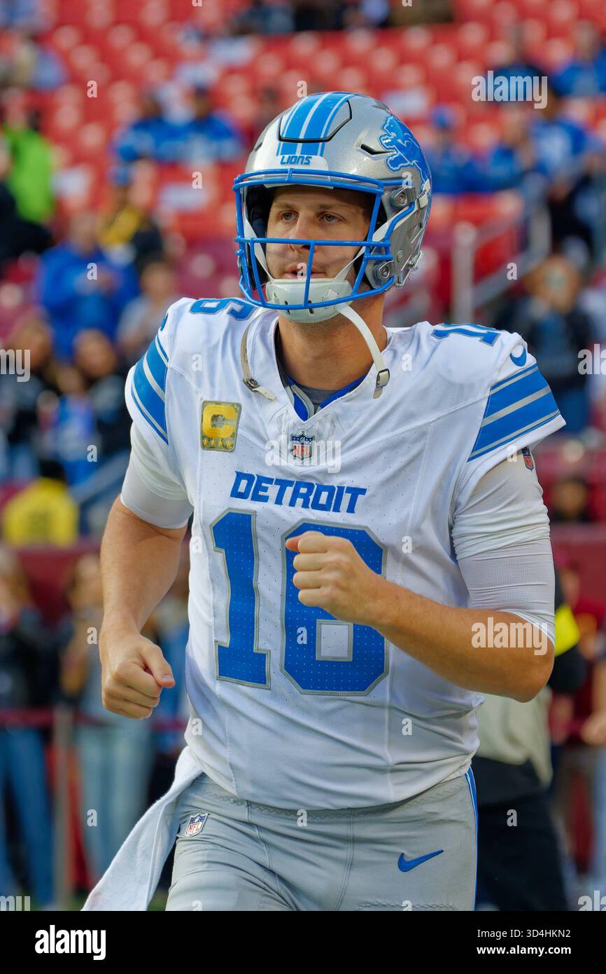 Detroit Lions Quarterback Jared Goff (16) enters the field before the ...
