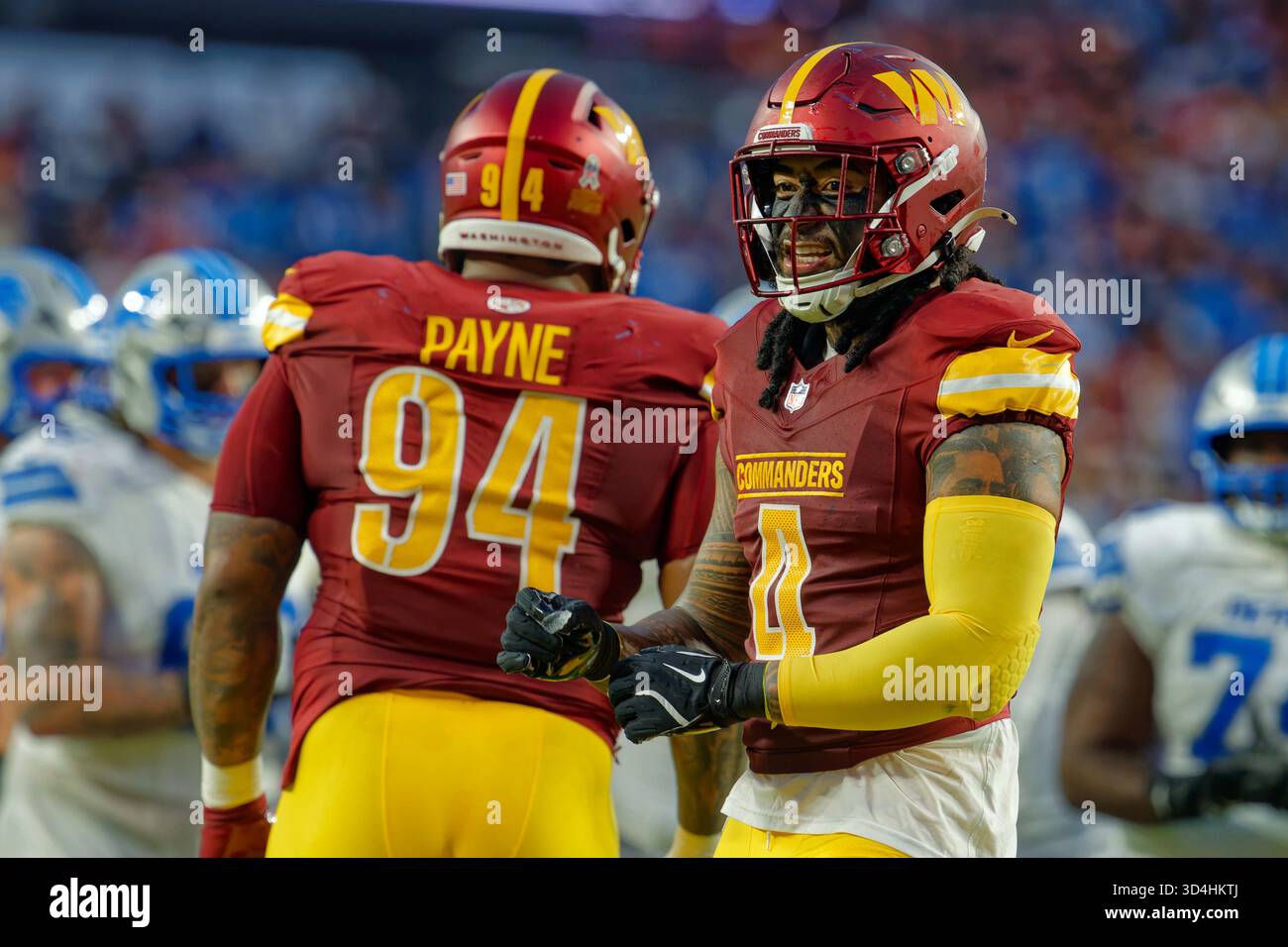 Washington Commanders Linebacker Frankie Luvu (4) breaks from the ...