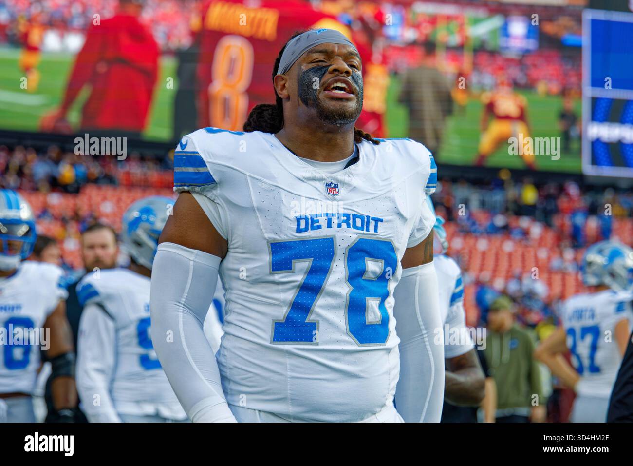 Detroit Lions Defensive End Tyler Lacy (78) readies for start of the ...