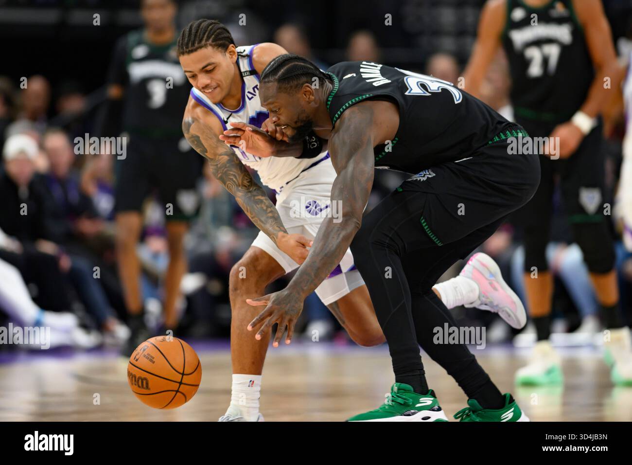 Minnesota Timberwolves forward Julius Randle, right, and Utah Jazz ...