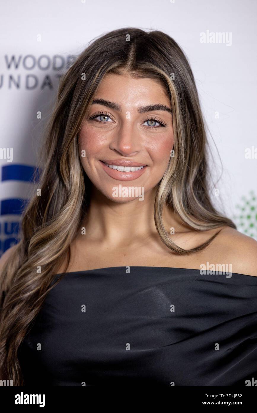 Gia Giudice at arrivals for Bob Woodruff Foundation 19th Annual Stand ...