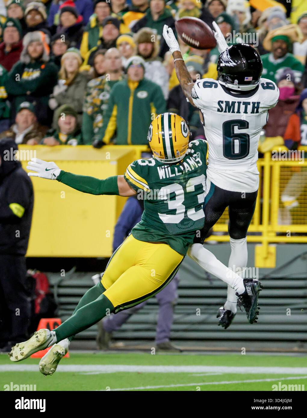 Philadelphia Eagles wide receiver Devonta Smith (R) catches a touchdown ...