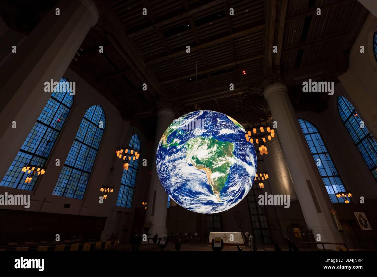 Seattle, Washington, USA. 10th November 2025. A monumental globe fills ...