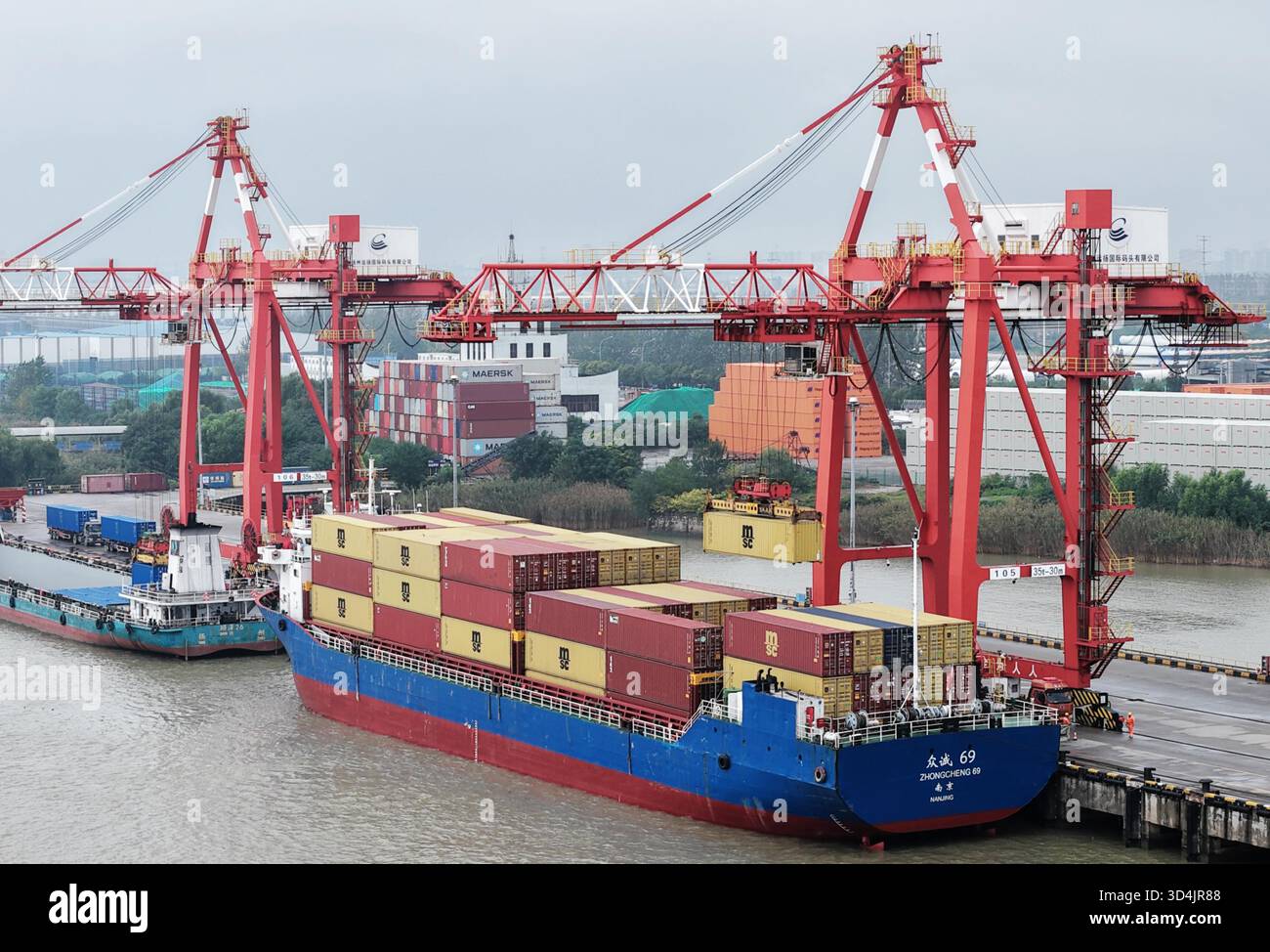 Aerial photo shows the busy container terminal at Yangzhou Port in ...