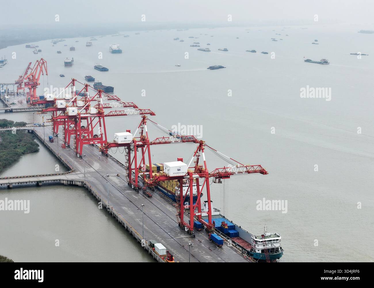 Aerial photo shows the busy container terminal at Yangzhou Port in ...