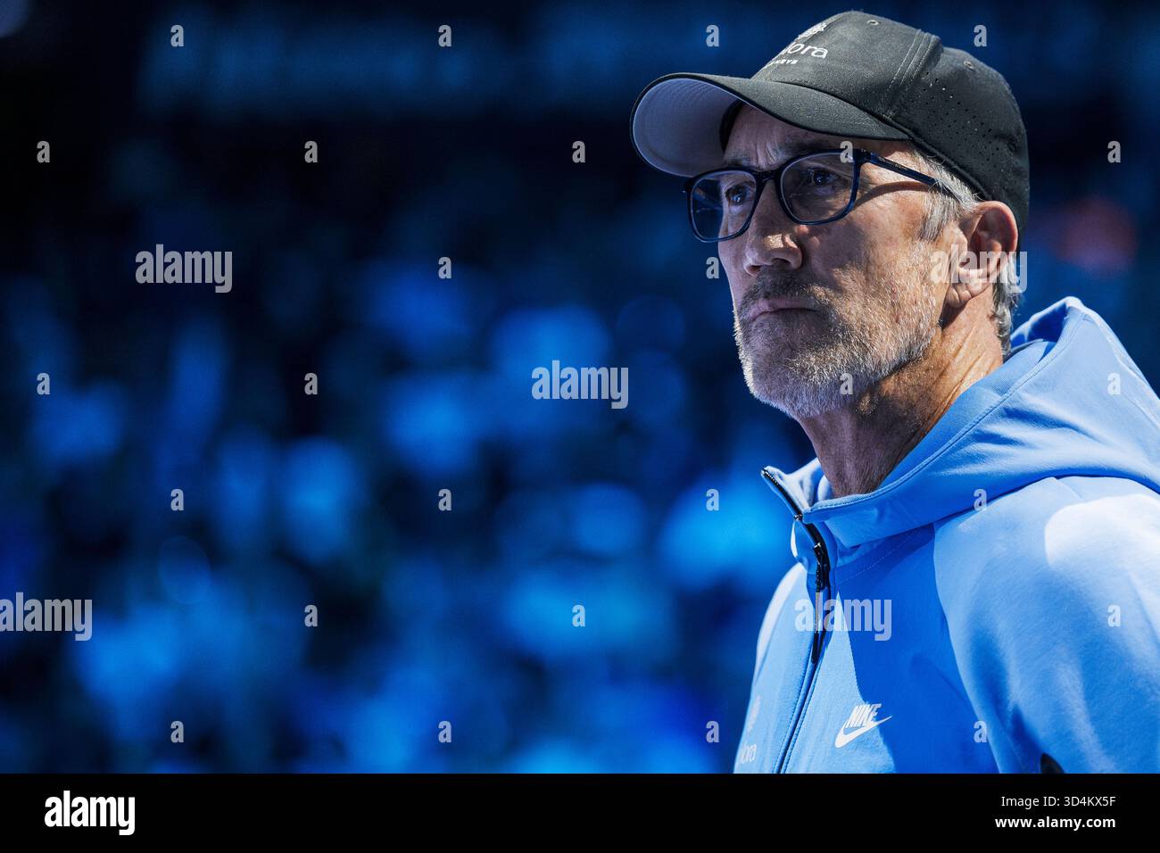 Darren Cahill, coach of Jannik Sinner, looks on during the round robin ...