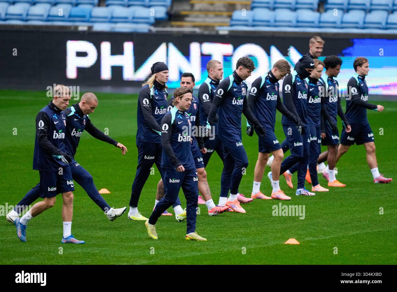 Oslo 20251111. The Norwegian men's national football team trains at ...