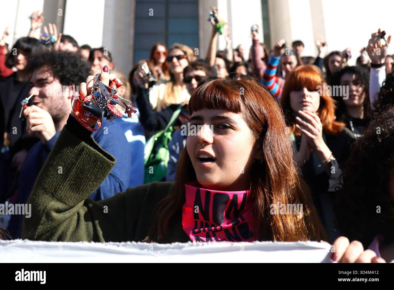 Due Anni Senza Giulia. Minuto di rumore sulla scalinata del Rettorato ...