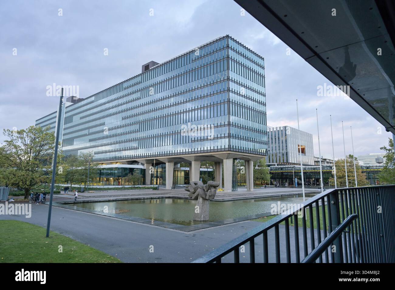 Hauptgebäude, Technische Universität, Eindhoven, Niederlande *** Main ...