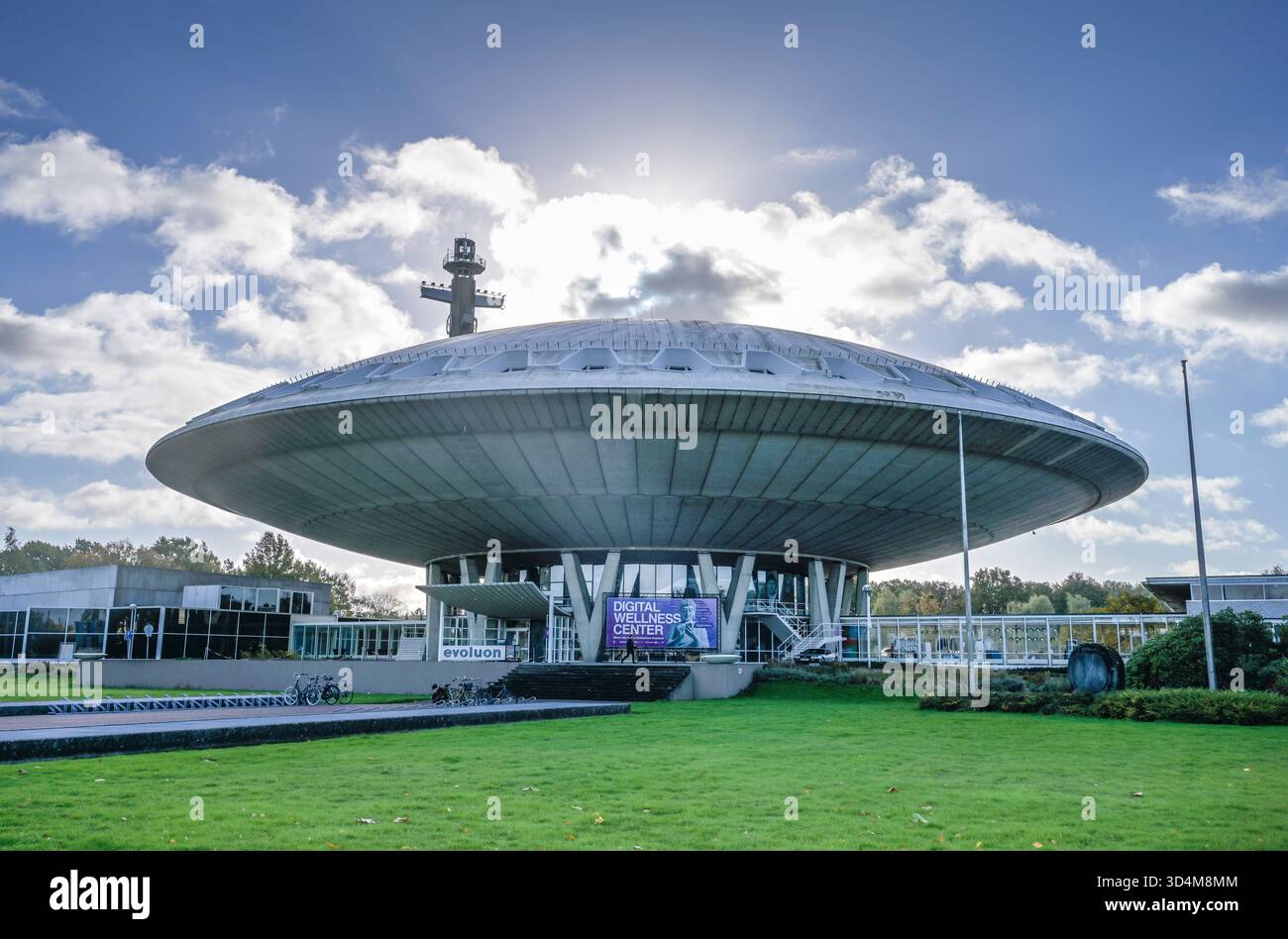 Evoluon, Next Nature Museum, Noord Brabantlaan, Eindhoven, Niederlande ...
