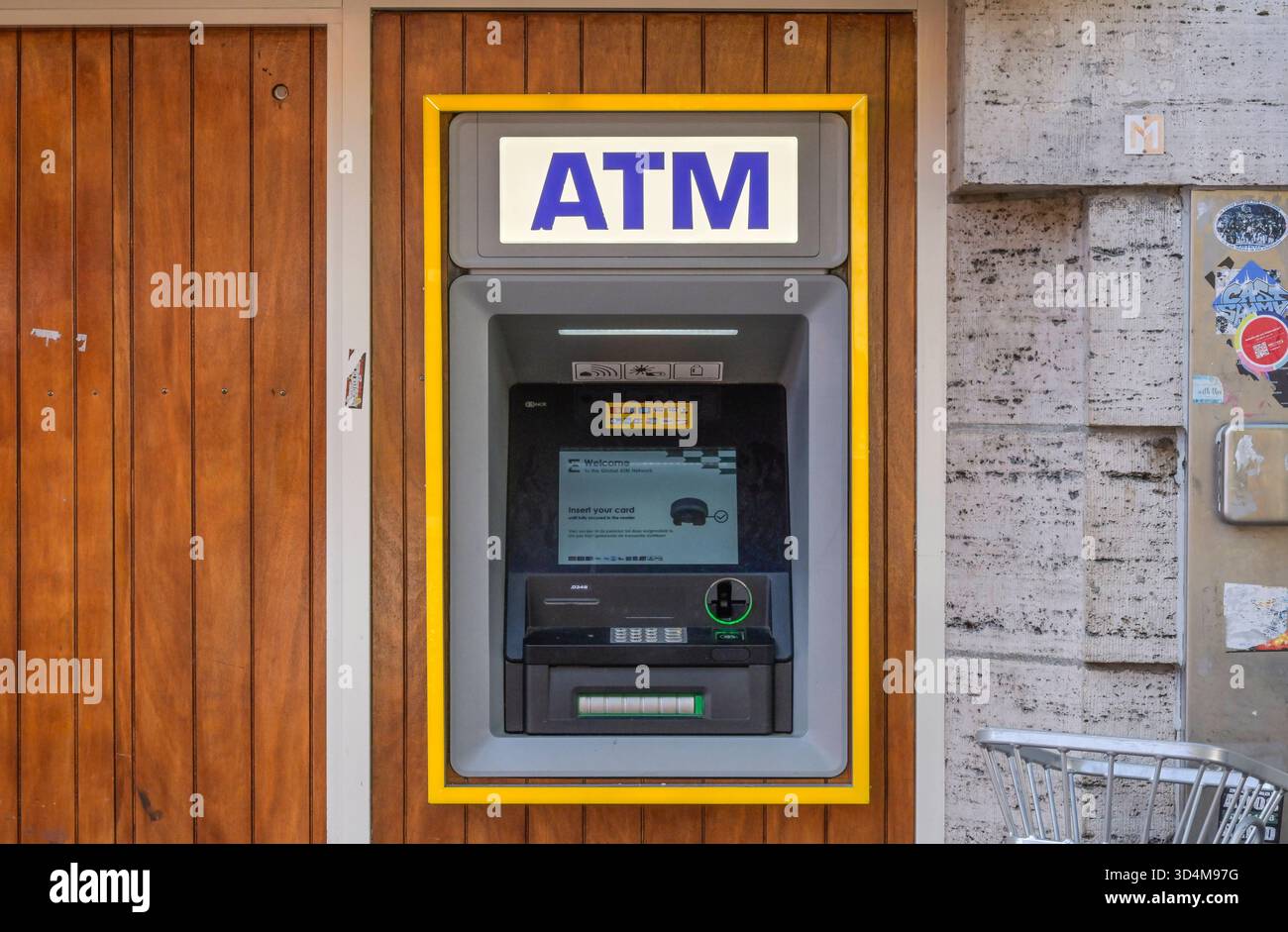 Geldautomat ATM, Eindhoven, Niederlande *** ATM cash machine, Eindhoven ...