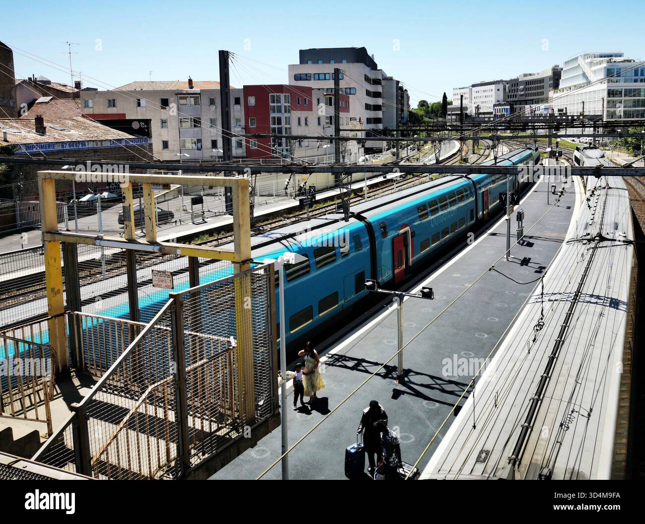 Montpellier sncf train station Stock Photo - Alamy