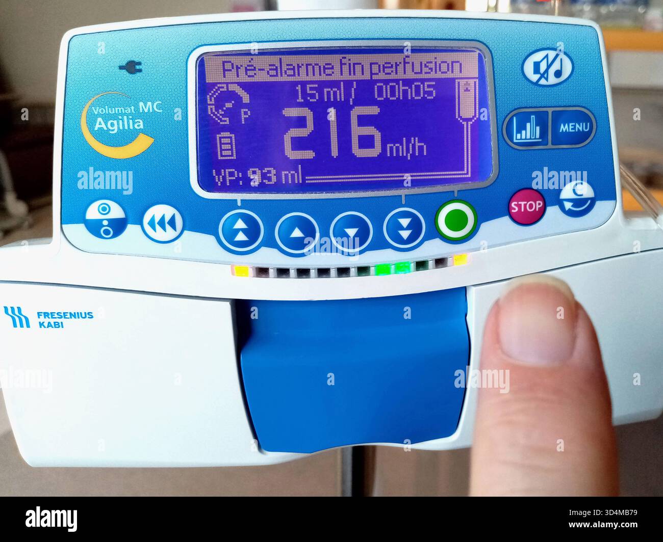 Pump for intravenous drug infusion. Chemotherapy 016941 002 Stock Photo ...