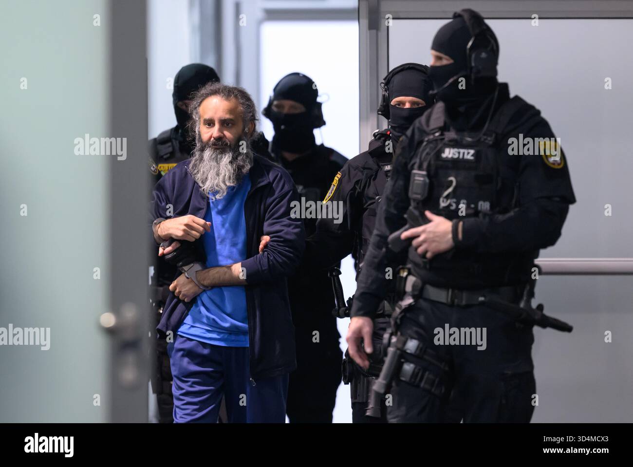 11 November 2025, Saxony-Anhalt, Magdeburg: The defendant Taleb al ...