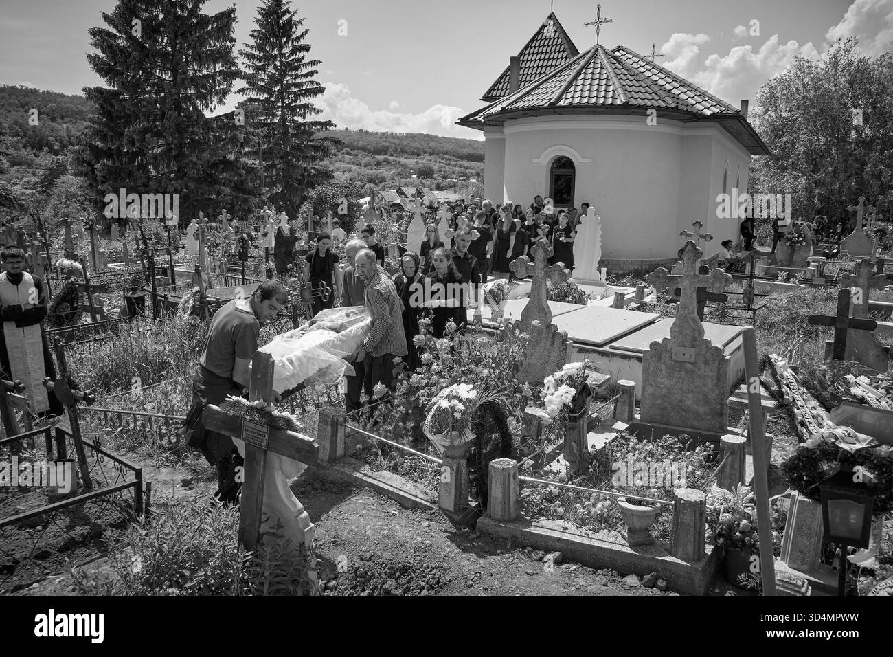 the burial ritual in rural Romania Stock Photo - Alamy