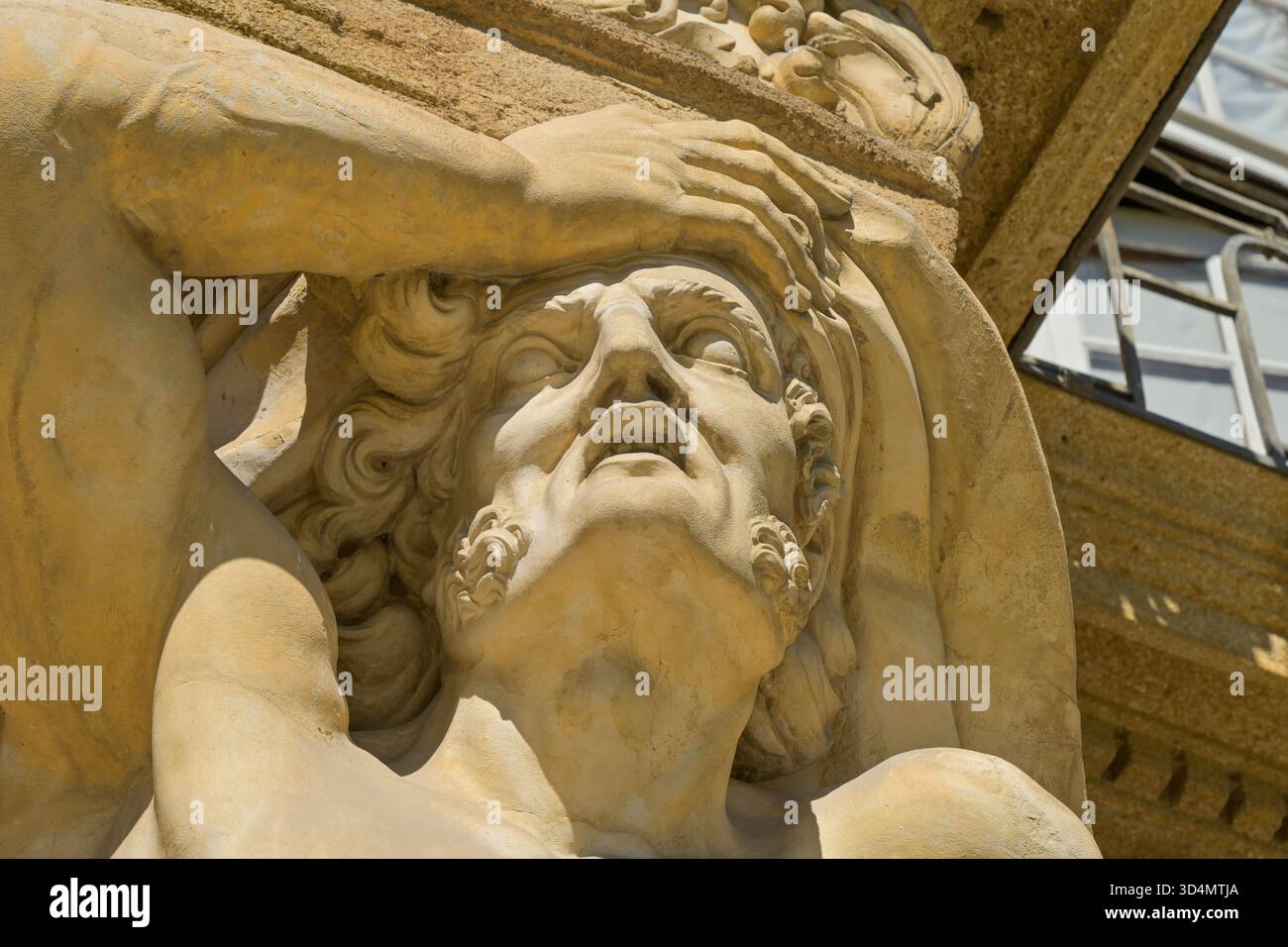 Atlant trägt als tektonische Stütze einen Balkon, Pavillon Vendome, Rue ...