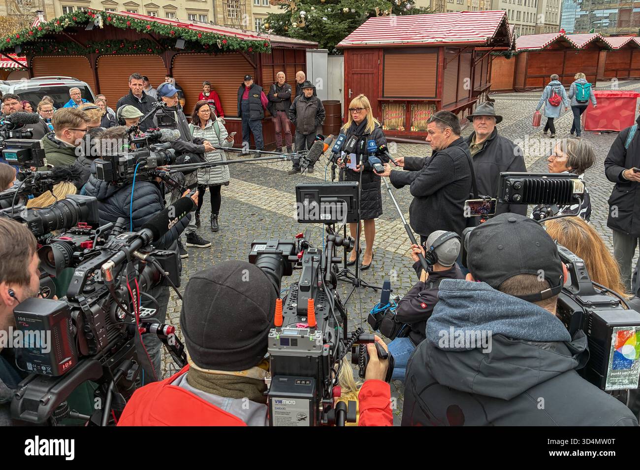 11 November 2025, Saxony-Anhalt, Magdeburg: Simone Borris, Mayor of ...