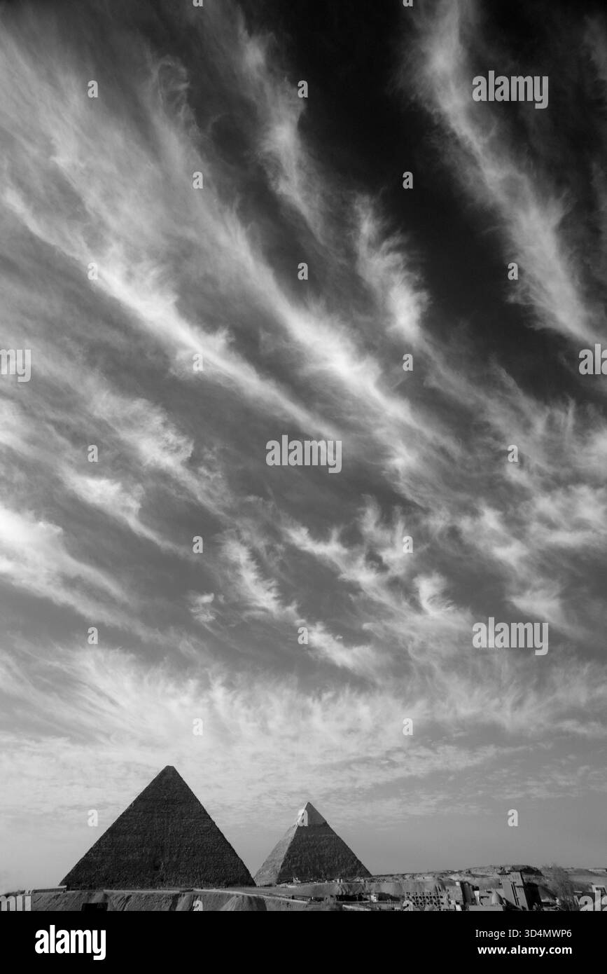 Cairo and pyramids Black and White Stock Photos & Images - Alamy