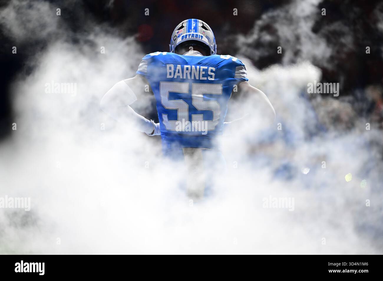 Detroit Lions linebacker Derrick Barnes is introduced before an NFL ...