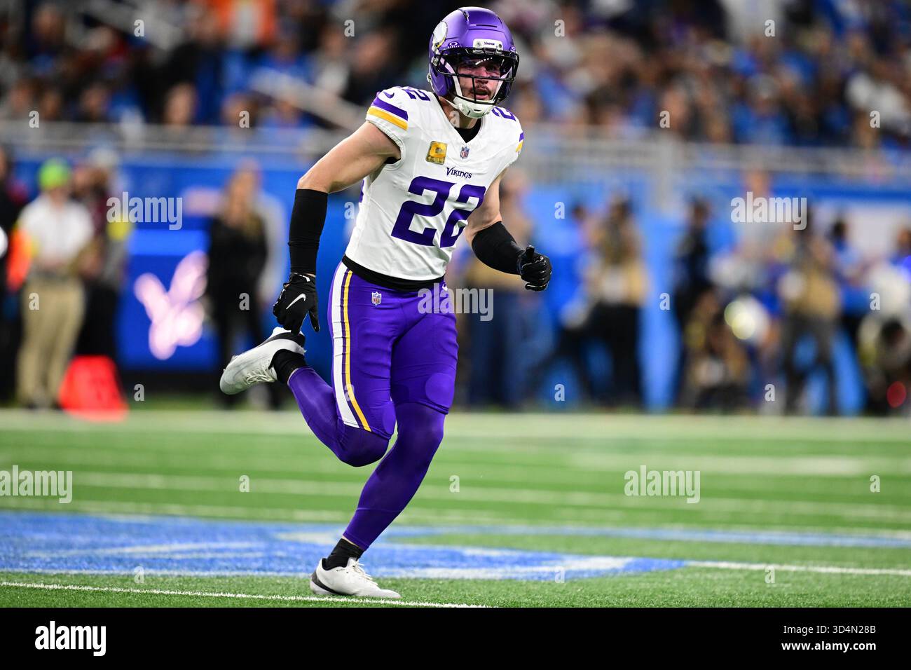 Minnesota Vikings safety Harrison Smith lines up during the first half ...