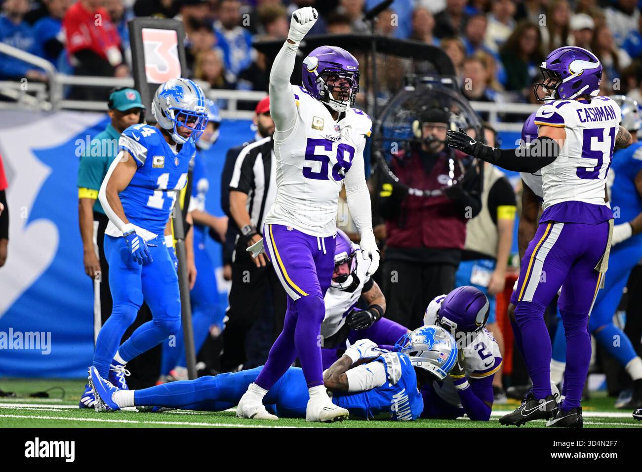Minnesota Vikings linebacker Jonathan Greenard celebrates after a ...