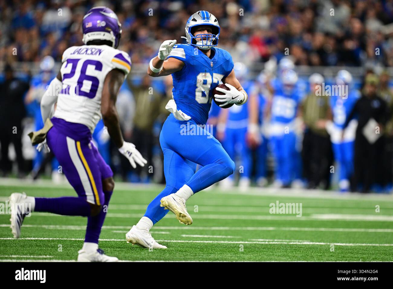Detroit Lions tight end Sam LaPorta runs after a reception during the ...