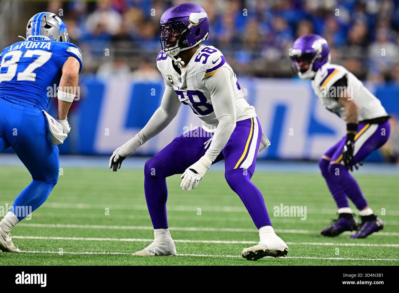 Minnesota Vikings linebacker Jonathan Greenard rushes the passer during ...
