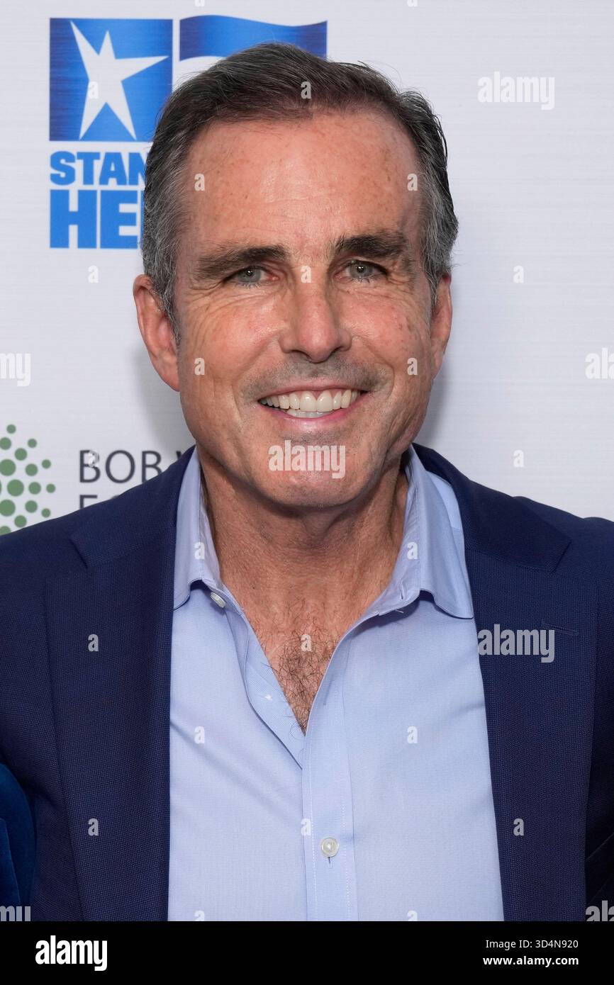 Bob Woodruff attends the 19th annual Stand Up for Heroes, presented by ...