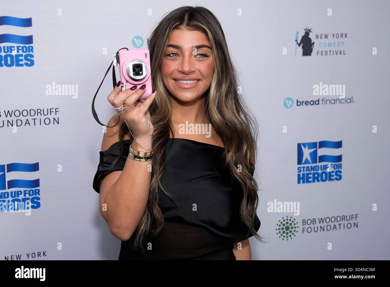 Gia Giudice attends the 19th annual Stand Up for Heroes, presented by ...