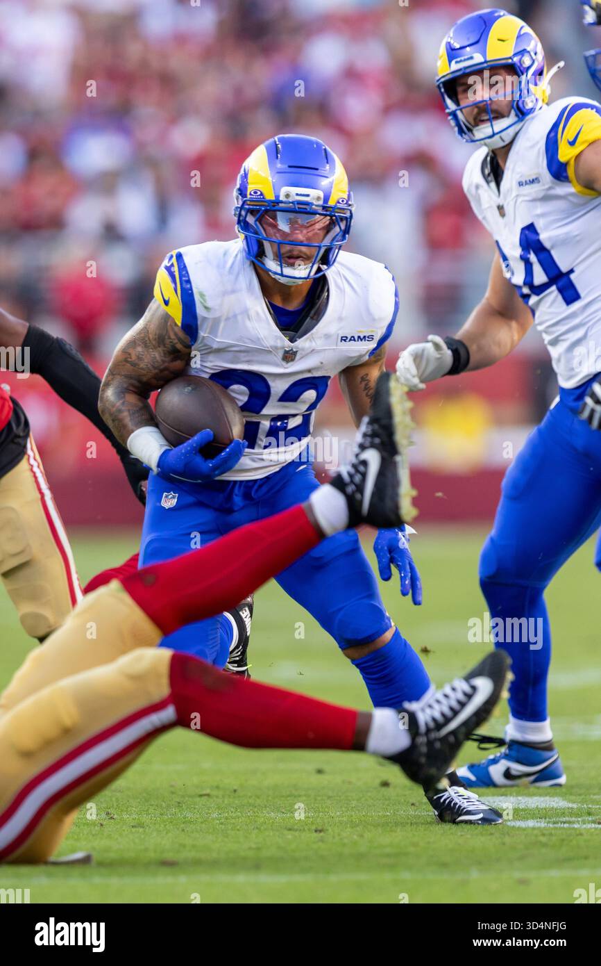 Los Angeles Rams running back Blake Corum (22) runs the ball against ...