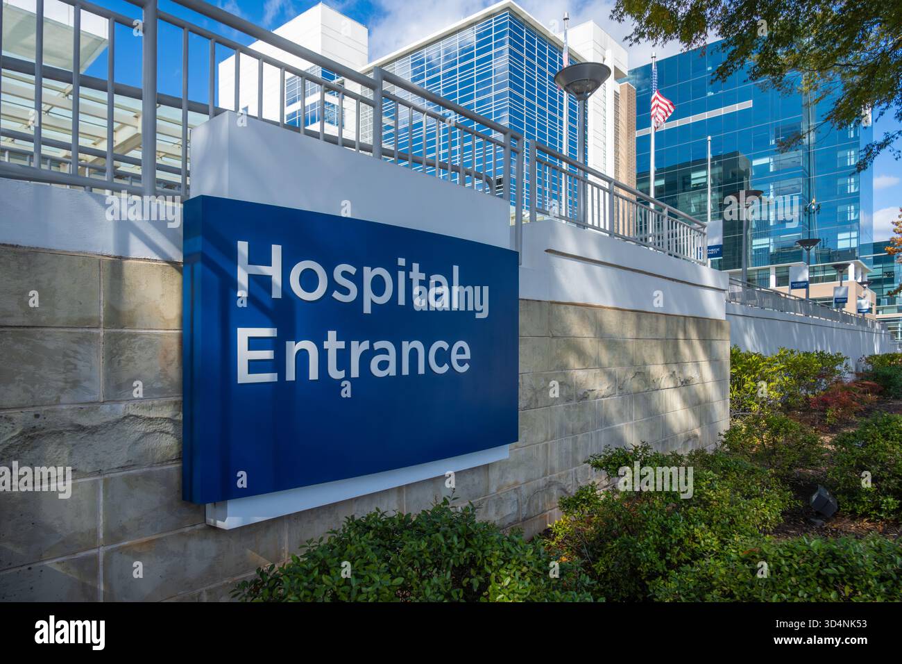 Hospital entrance signage at Northside Hospital Gwinnett in ...