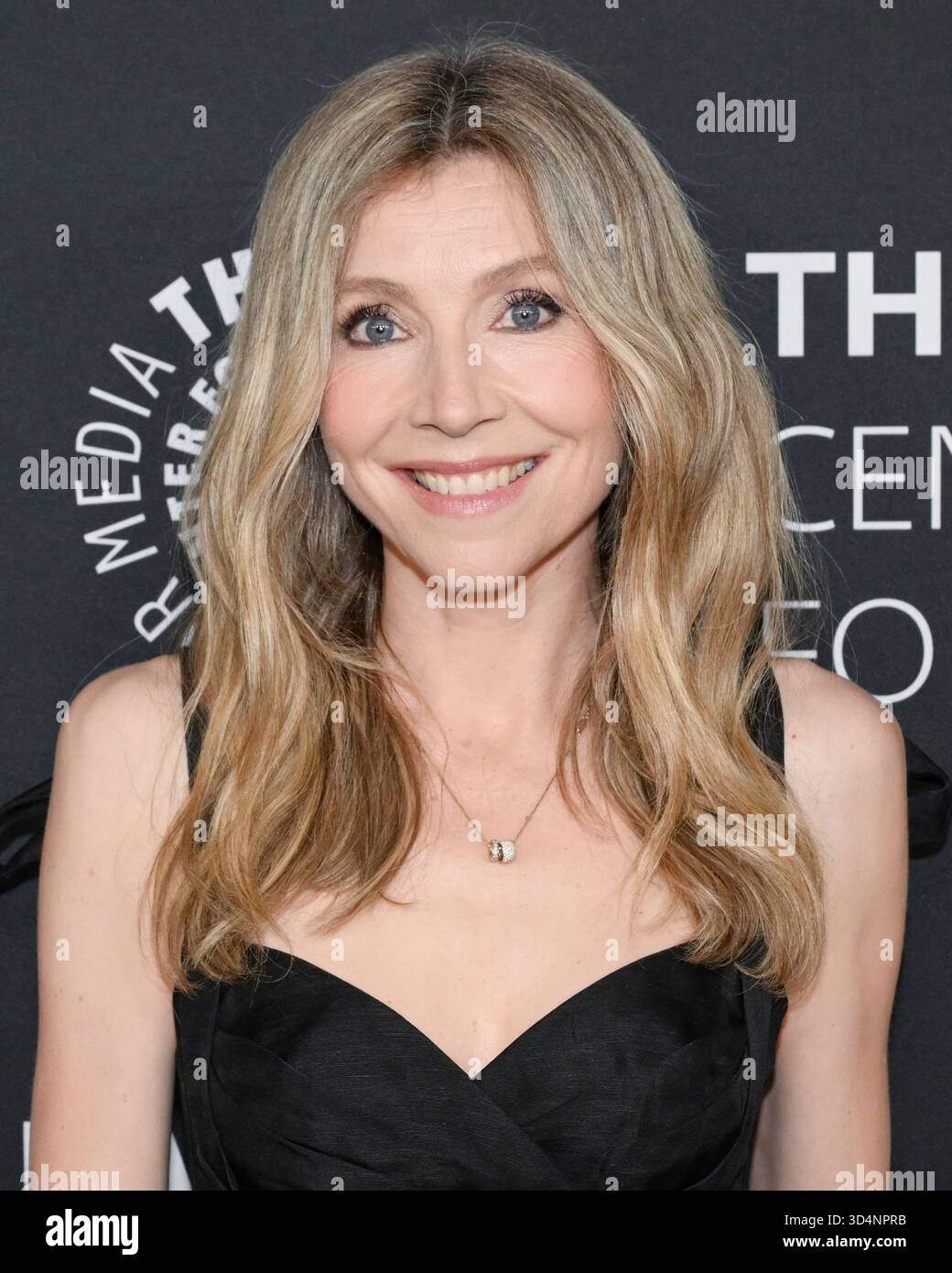 November 10, 2025, Beverly Hills, California, USA: SARAH CHALKE attends ...
