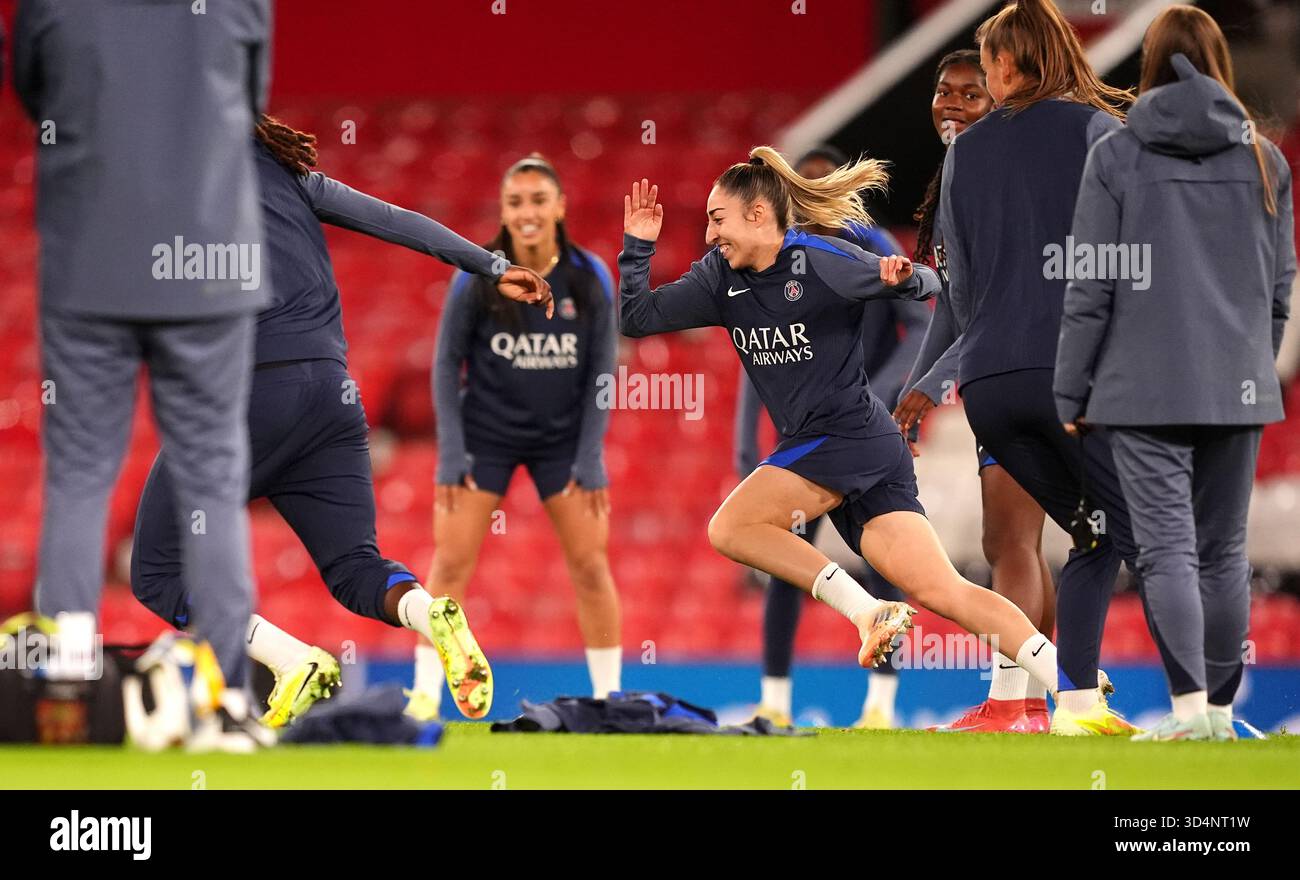 Paris Saint-Germain's Olga Carmona (centre) and team-mates during a ...
