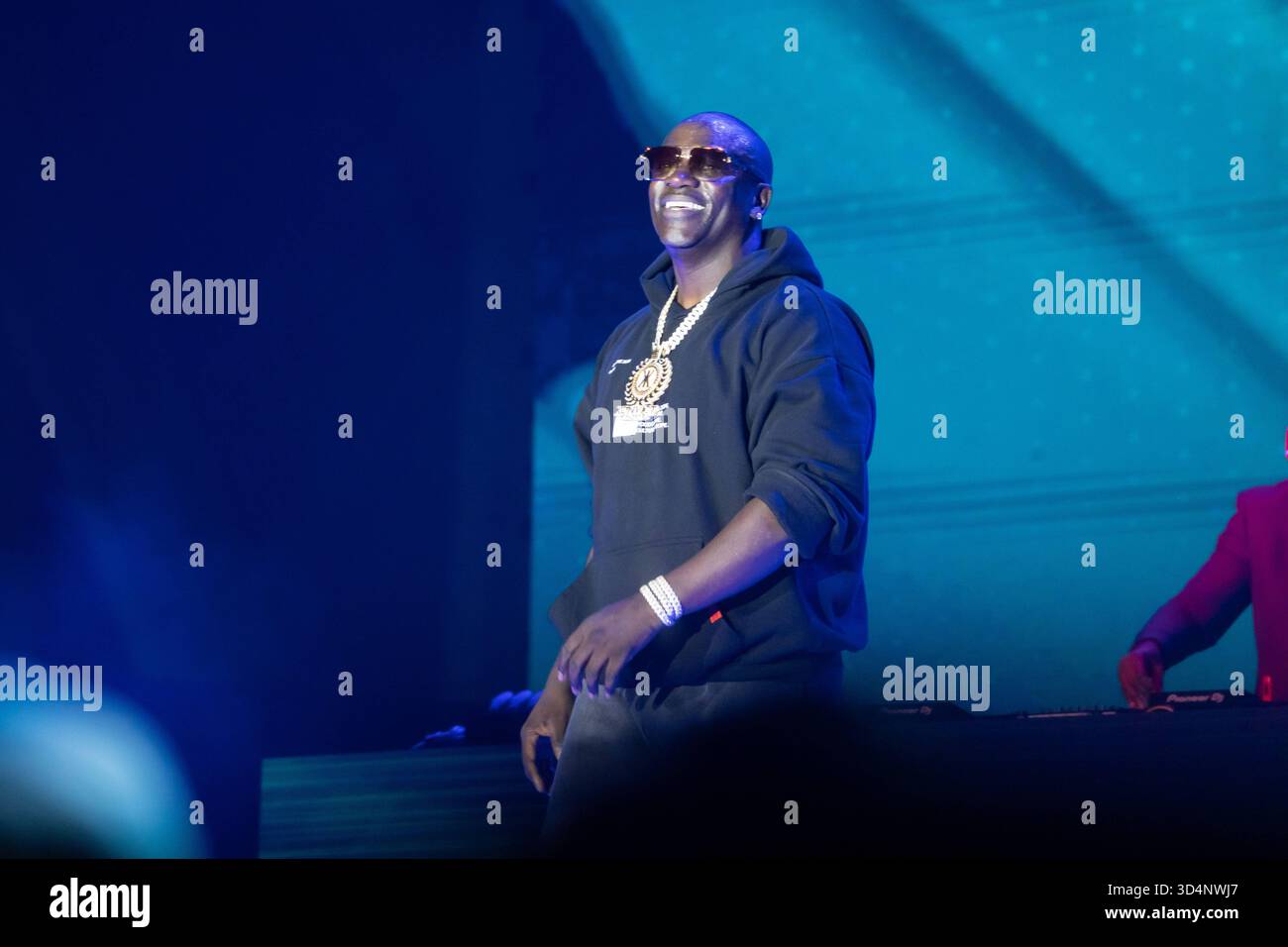 NEW DELHI, INDIA - NOVEMBER 9: American singer and rapper Akon performs ...