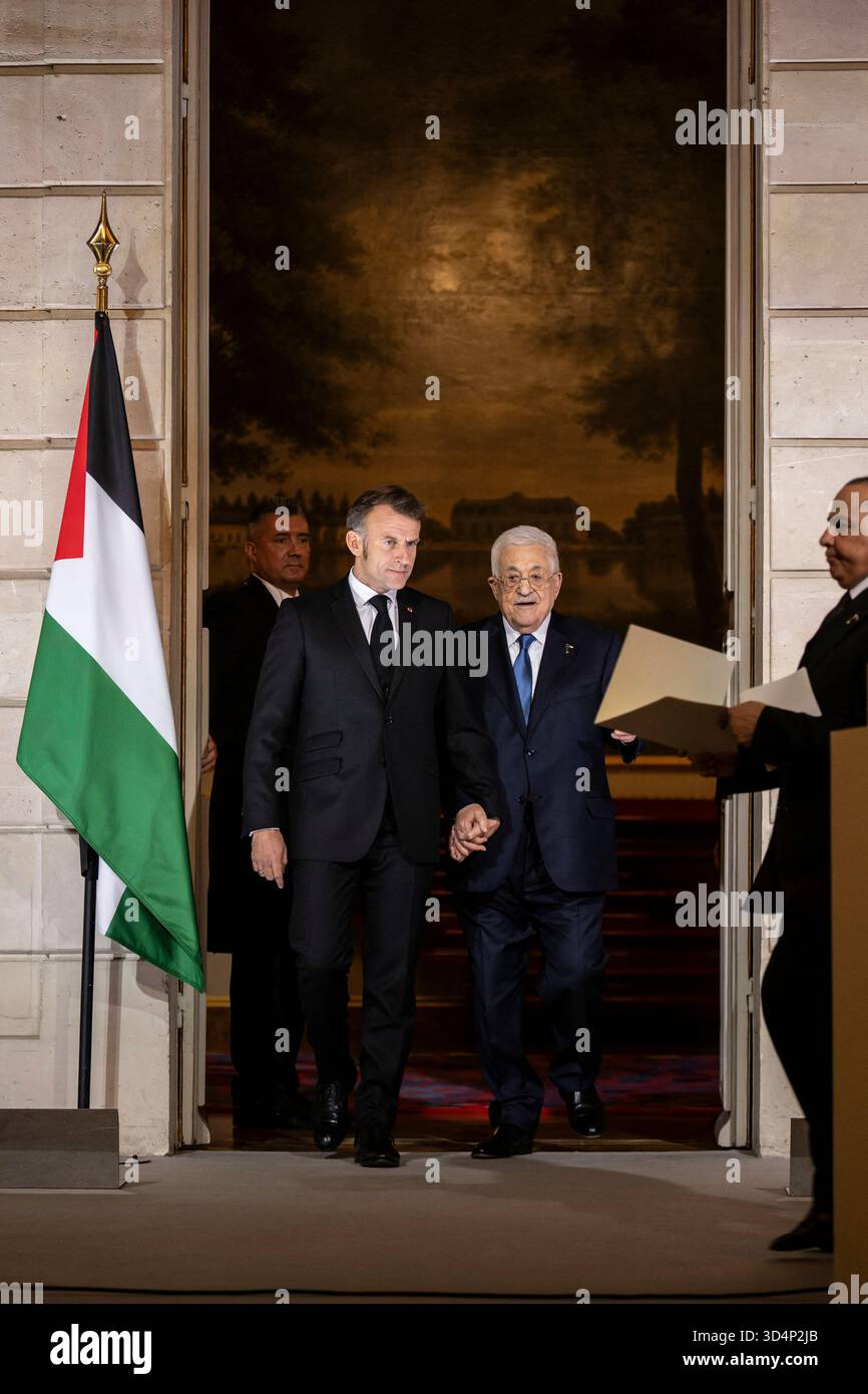French President Emmanuel Macron and Palestinian president Mahmud Abbas ...