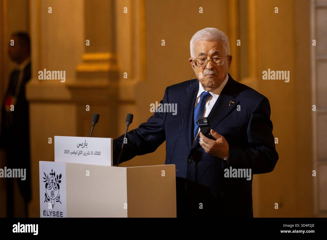 French President Emmanuel Macron and Palestinian president Mahmud Abbas ...