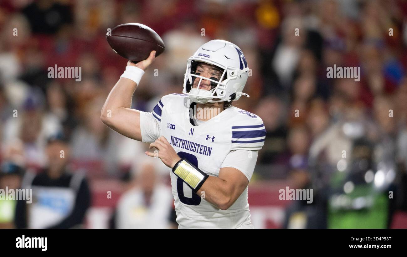Northwestern quarterback Preston Stone (8) throws a pass during an NCAA ...