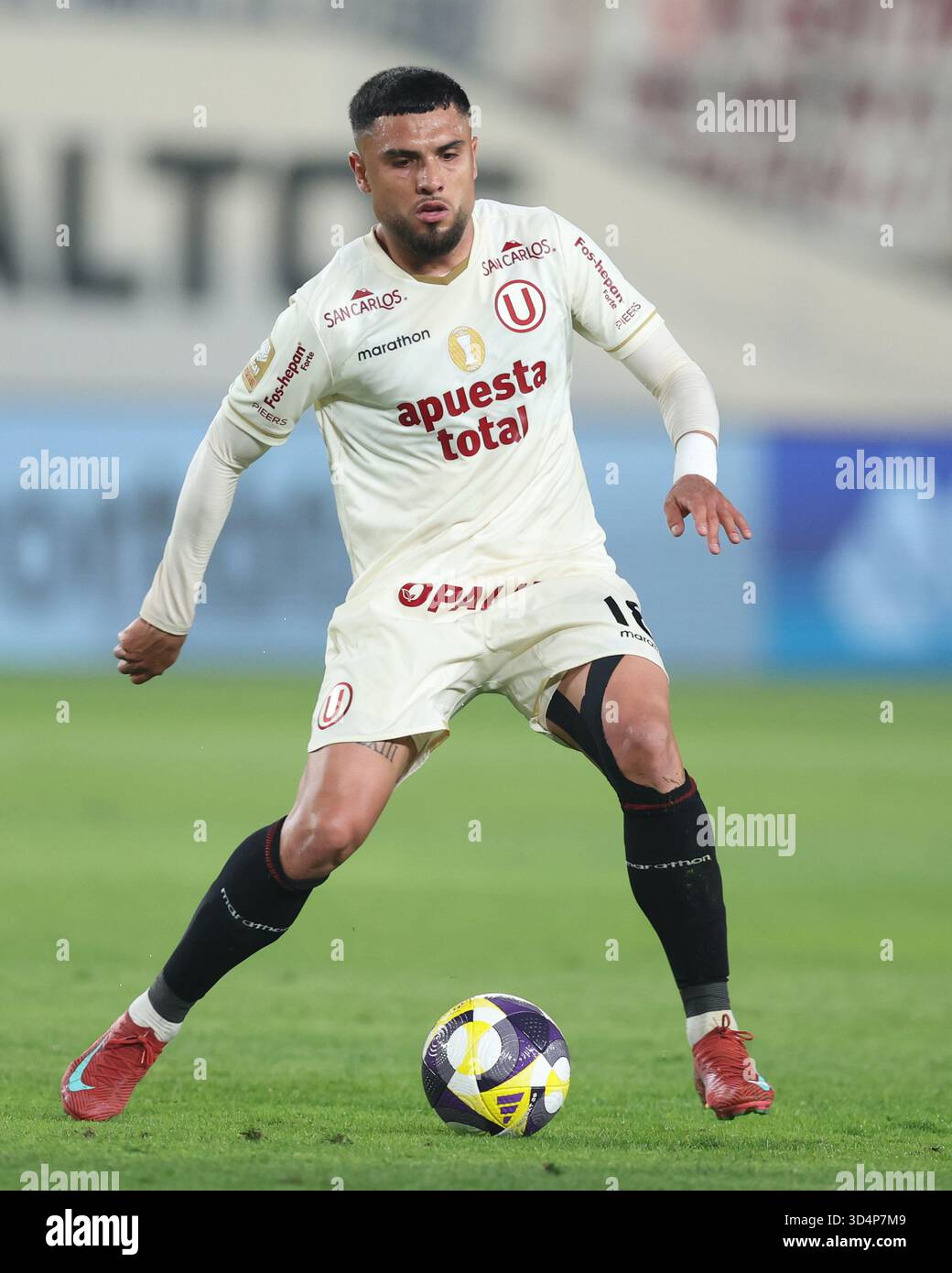 Rodrigo Urena of Universitario de Deportes during the Liga 1 Te Apuesto ...