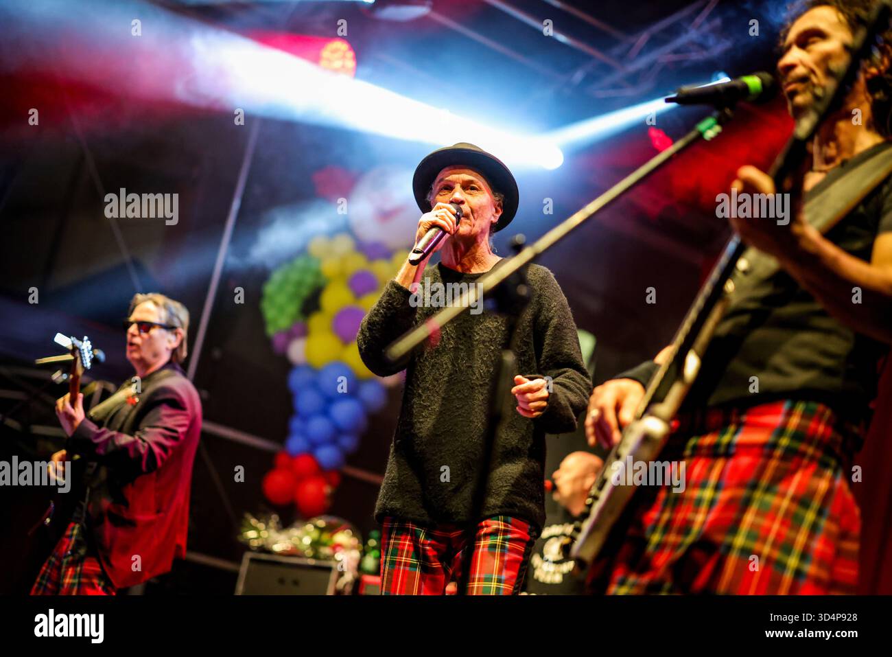 11 November 2025, North Rhine-Westphalia, Duesseldorf: Concert by the ...