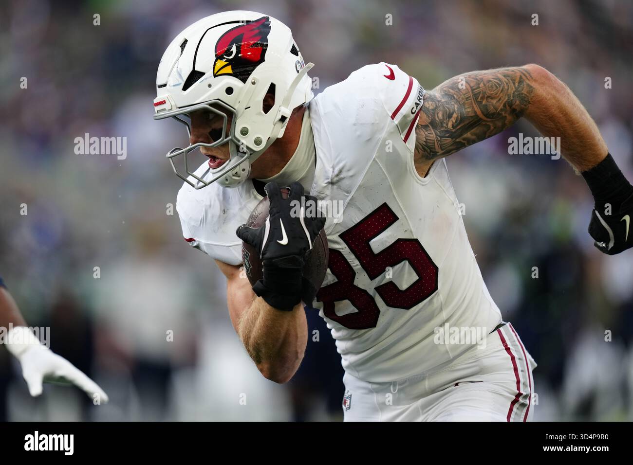 Arizona Cardinals tight end Trey McBride (85) runs with the ball during ...
