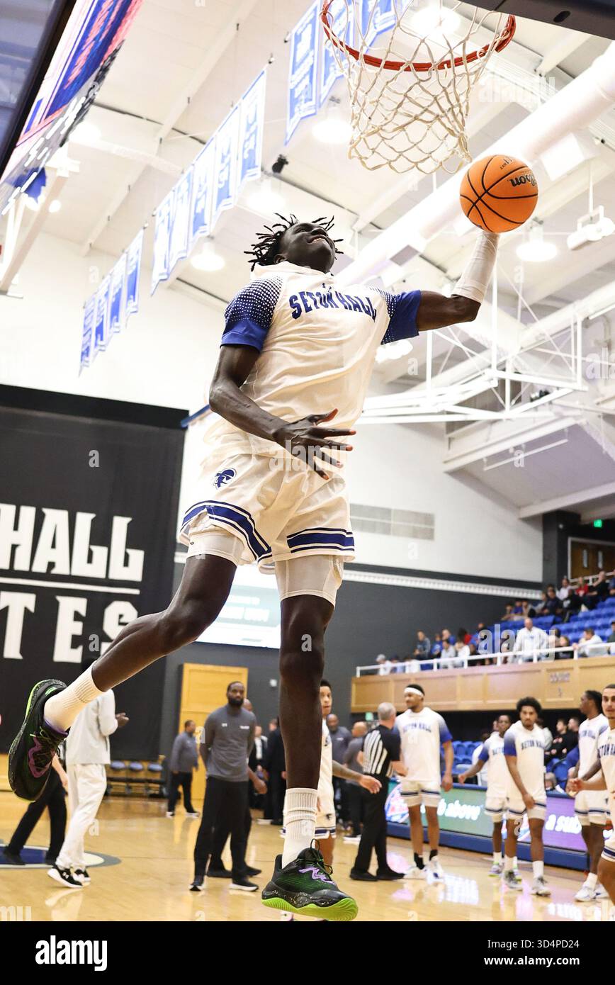 Nov 10, 2025; South Orange, New Jersey, USA; Seton Hall guard Jacob Dar ...